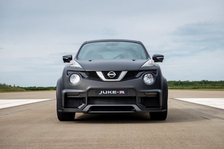 Nissan Juke R กาลครั้งหนึ่ง กบซิ่งสุดโหด | Ridebuster.com