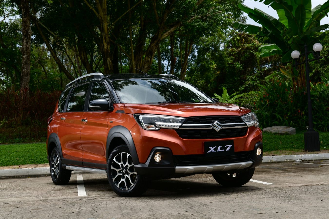Suzuki XL7 หั่นราคาโหดลดเกือบแสนเริ่ม 7 แสนกว่าบาท