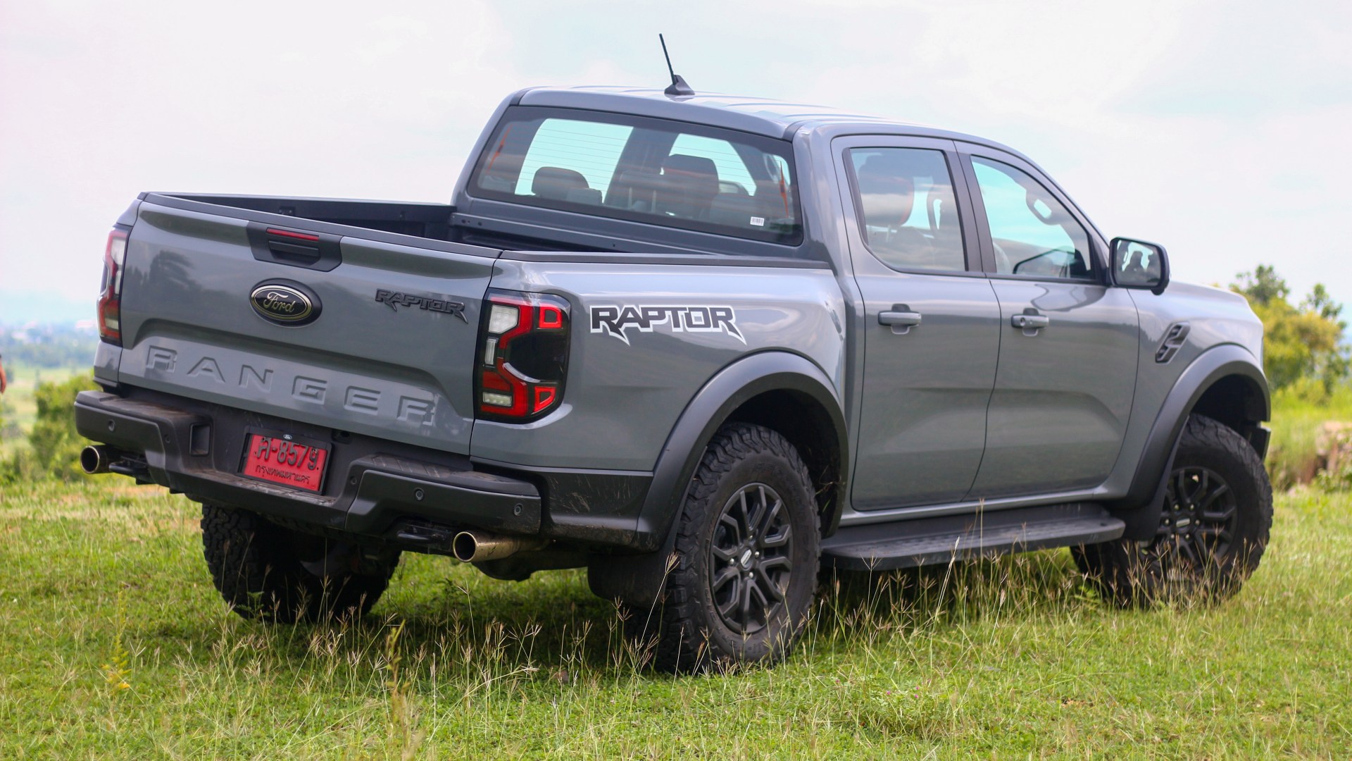 Ford Ranger Raptor 2022 .... นี่สิ เรียล แรพเตอร์ !!! | Ridebuster.com