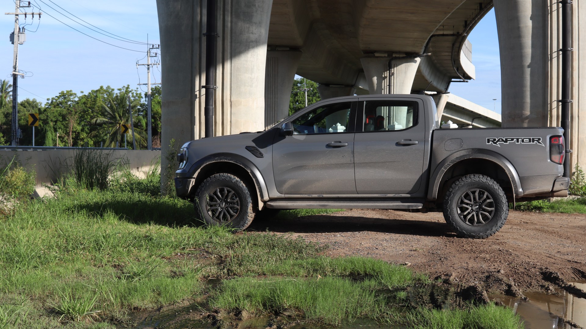 Ford Ranger Raptor 2022 .... นี่สิ เรียล แรพเตอร์ !!! | Ridebuster.com