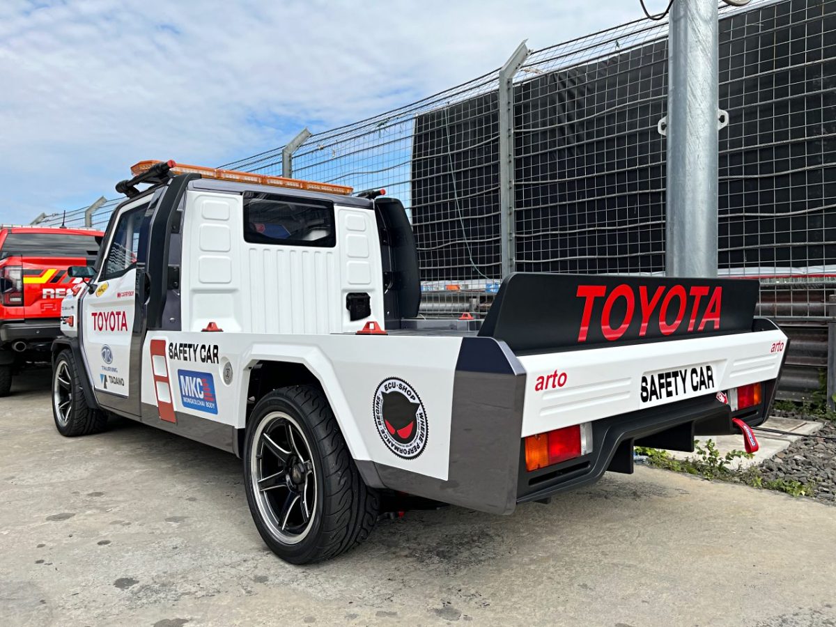 Toyota IMV0 ชมว่าที่คันจริง .. น่าใช้ ขนาดไหน | Ridebuster.com