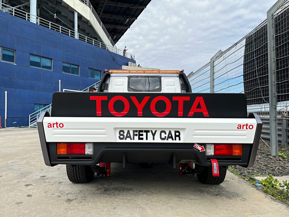 Toyota IMV0 ชมว่าที่คันจริง .. น่าใช้ ขนาดไหน | Ridebuster.com