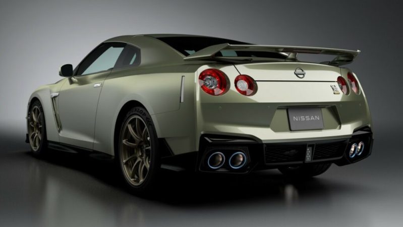 Nissan GT-R 2024 เผยโฉมปรับเล็ก ลากขายต่อในญี่ปุ่น | Ridebuster.com