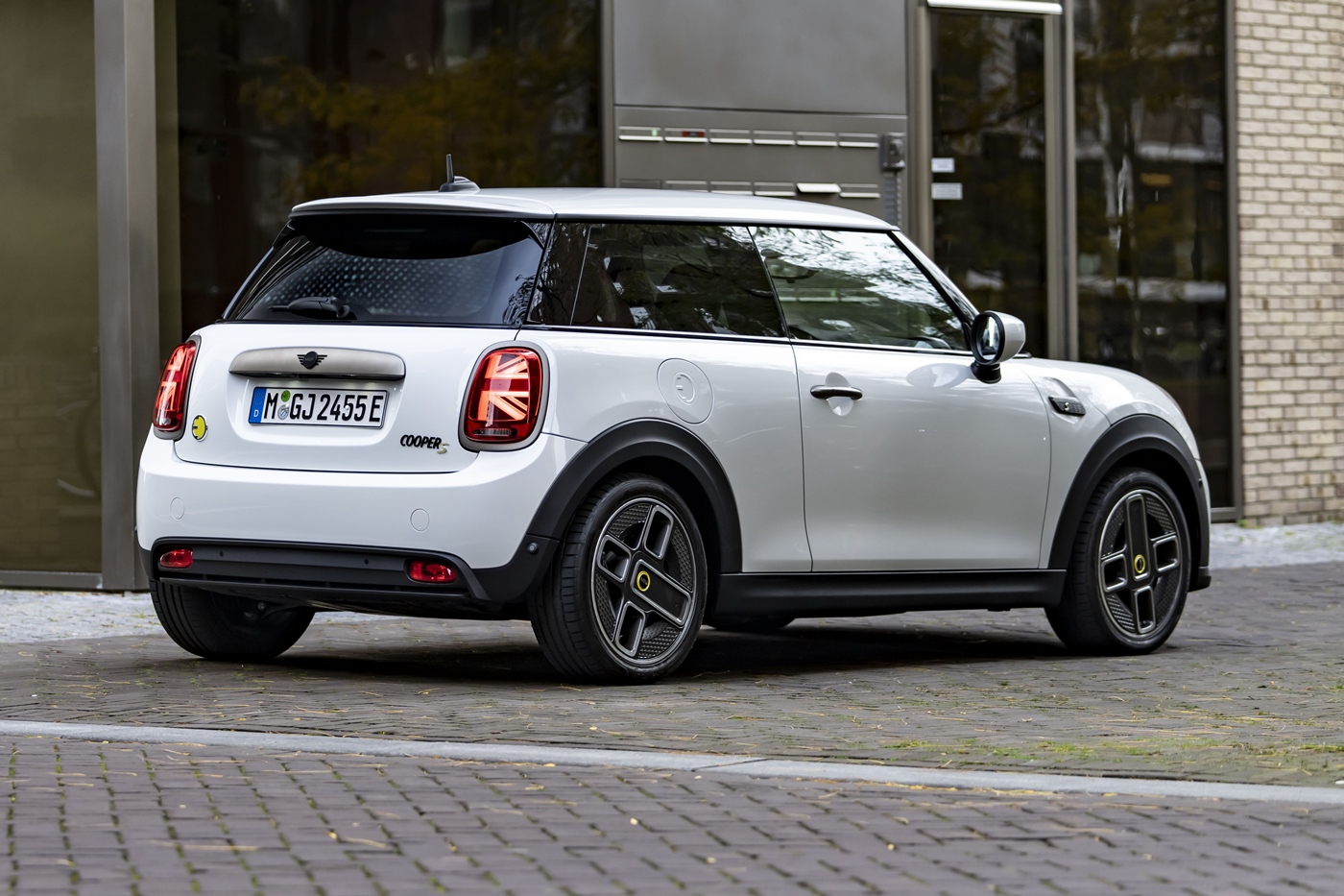 MINI Resolute Edition รถพรีเมียมแต่งพิเศษเริ่ม ต้น 2.469 ล้านบาท