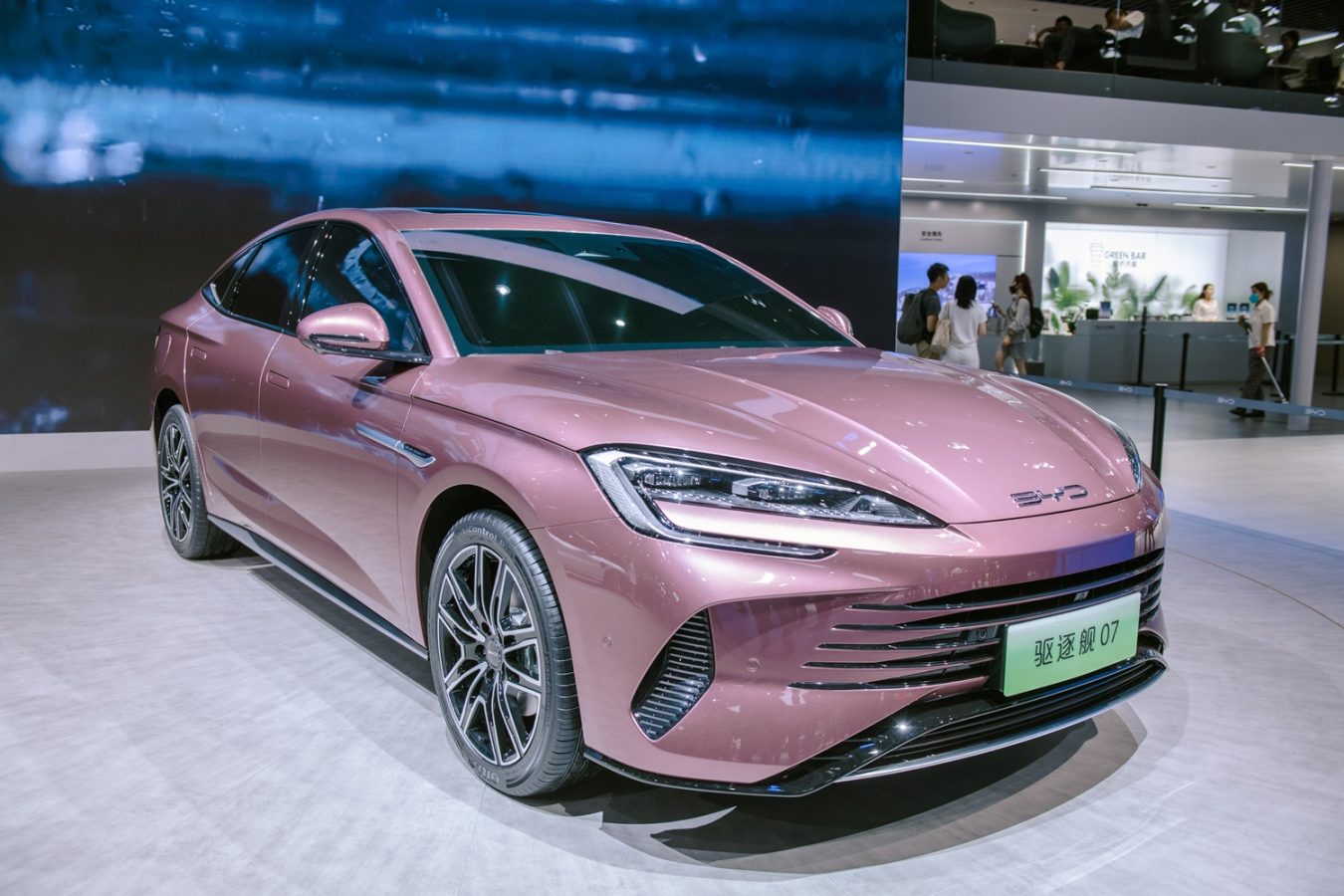 BYD Destroyer 07 ซีดานแดนมังกรกับพลัง PHEV วิ่งไกล 200 กม.