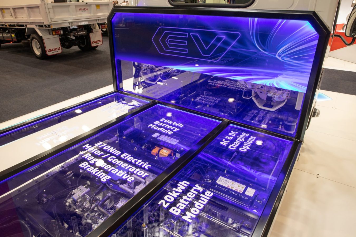 ISUZU ELF EV 6 ล้อเล็กไฟฟ้าล้วนวิ่งไกล 200 กม.ขายที่ออสซี่