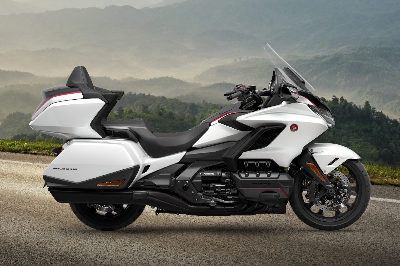 Honda GOLDWING ทั่วริ่งไบค์สายหรูพร้อมสีใหม่เริ่ม 1.355 ล้านบาท