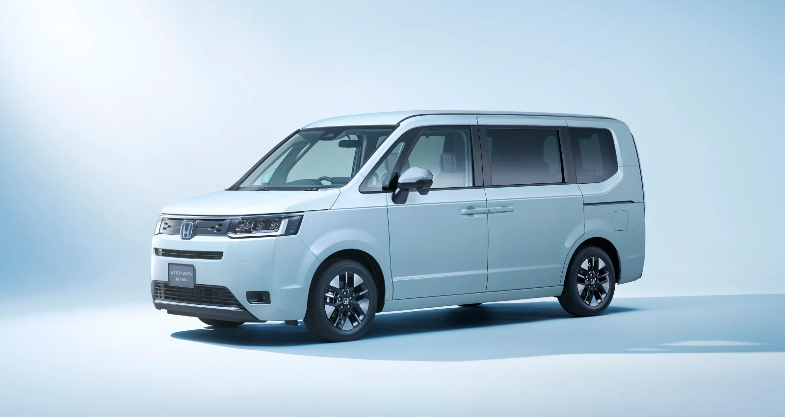 Honda StepWagon 2025 เพิ่มรุ่นใหม่ Air EX ตอบลูกค้าเพิ่มขึ้น | Ridebuster.com